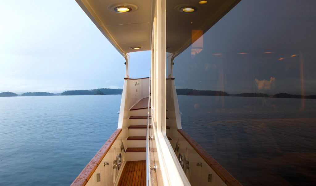 yacht-window-deck - Delta Marine Service